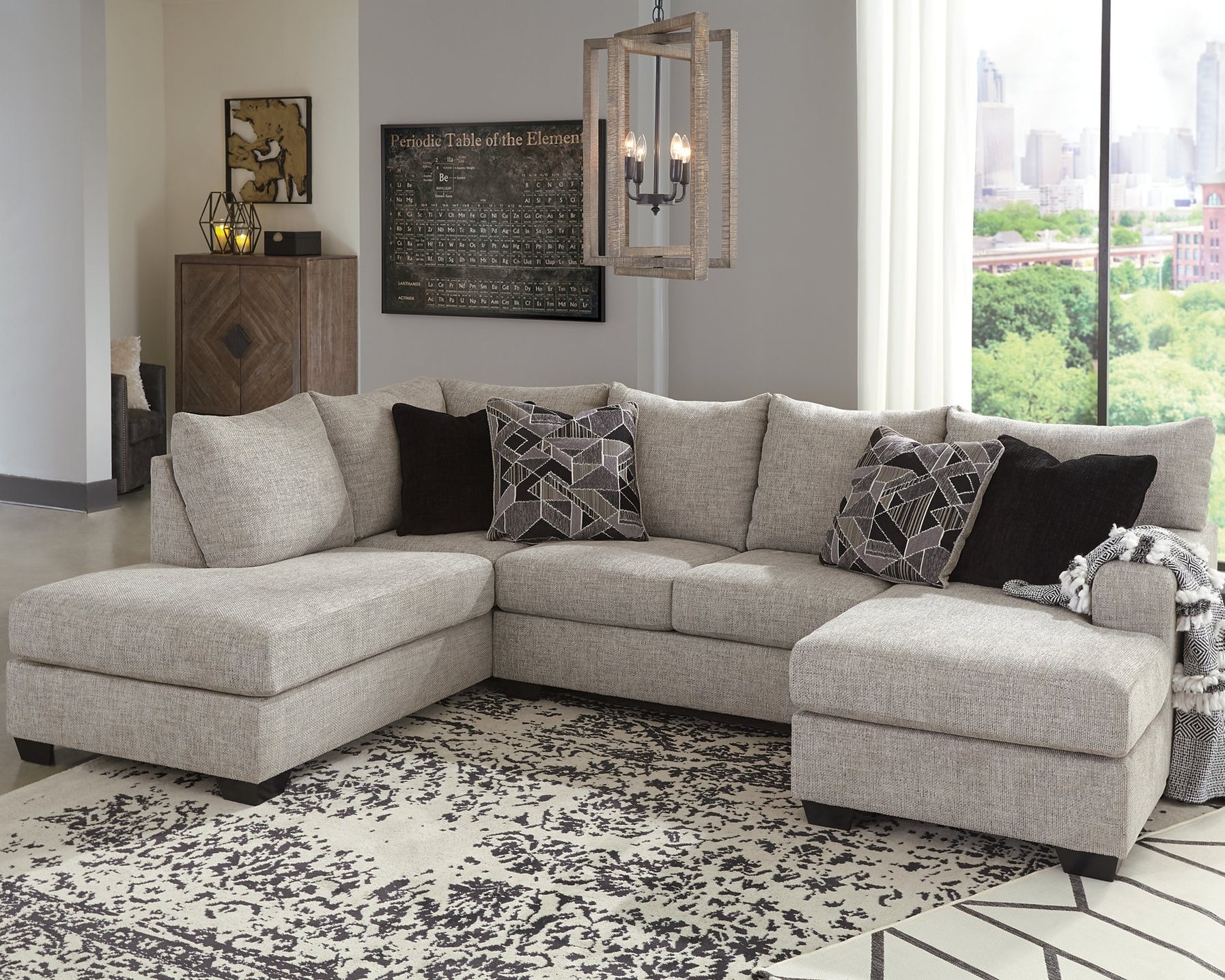 Megginson Sectional with Chaise | Canales Furniture